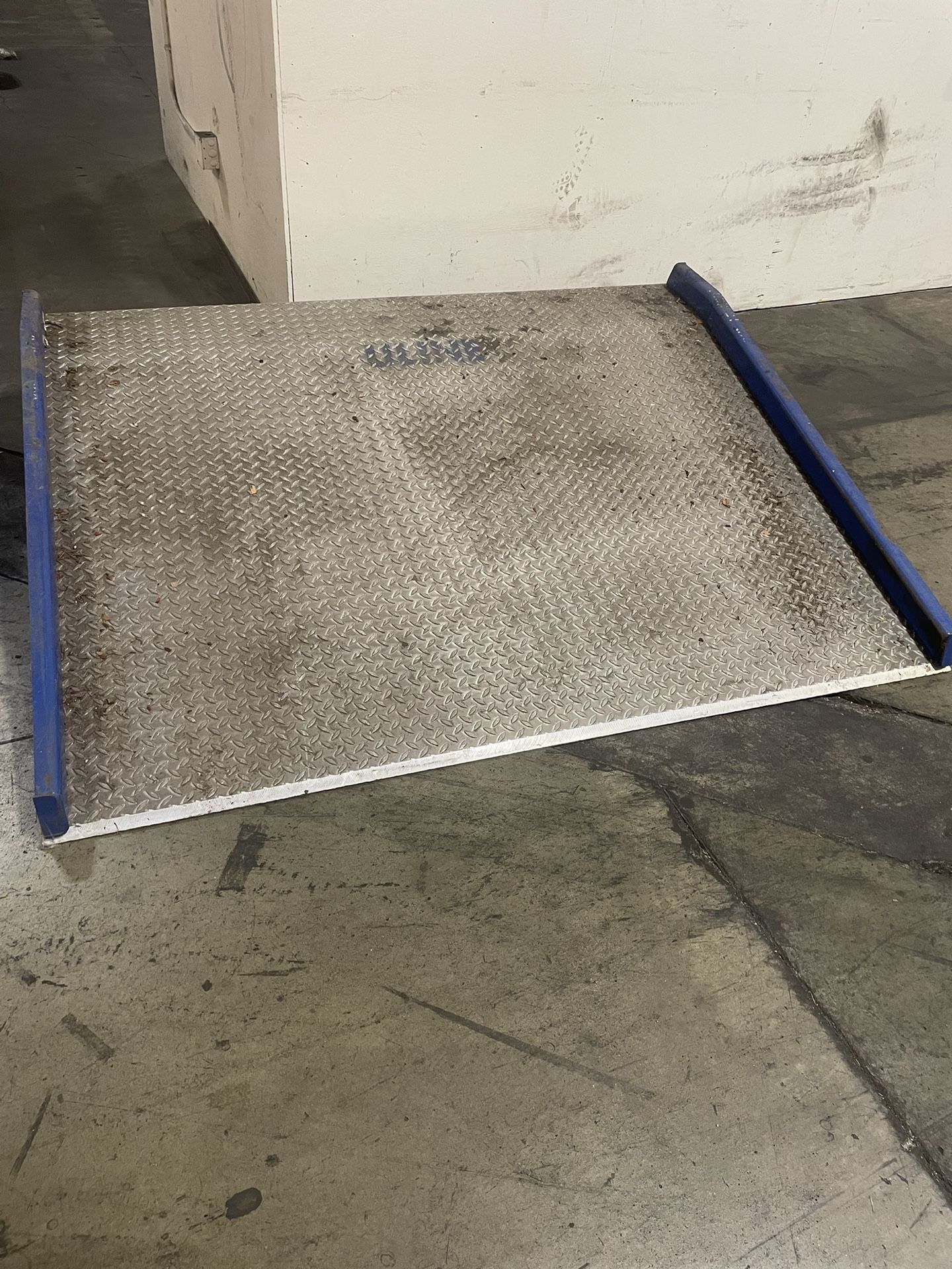 ️Used️ Uline Dock Ramp 60”x72” for Sale in Artesia, CA - OfferUp