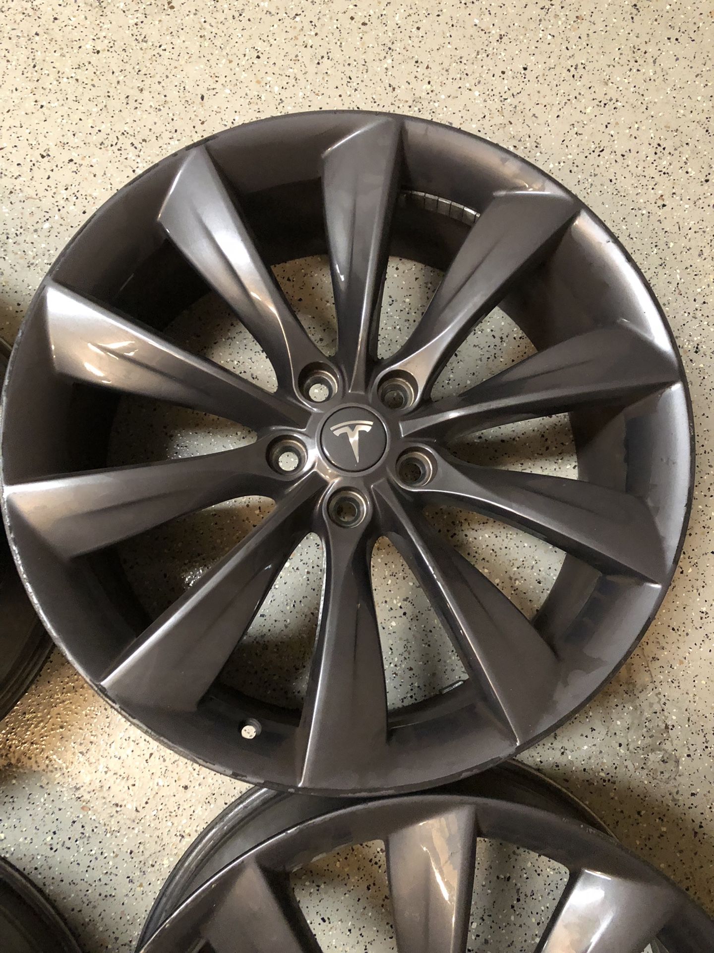 Tesla Model S 21” Turbine Wheels for Sale in Scottsdale, AZ - OfferUp