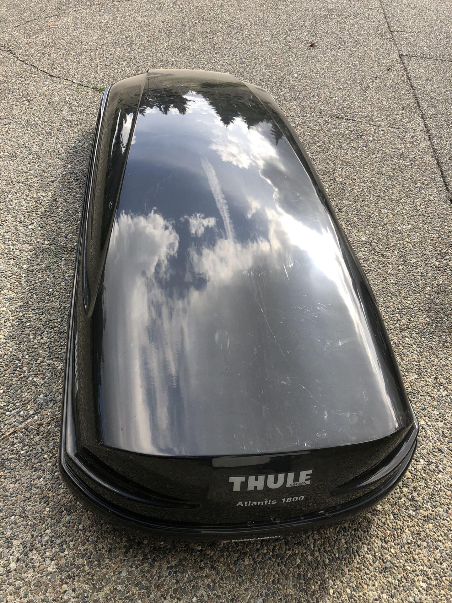 Thule Atlantis 1800 Cargo box for Sale in Shoreline, WA - OfferUp