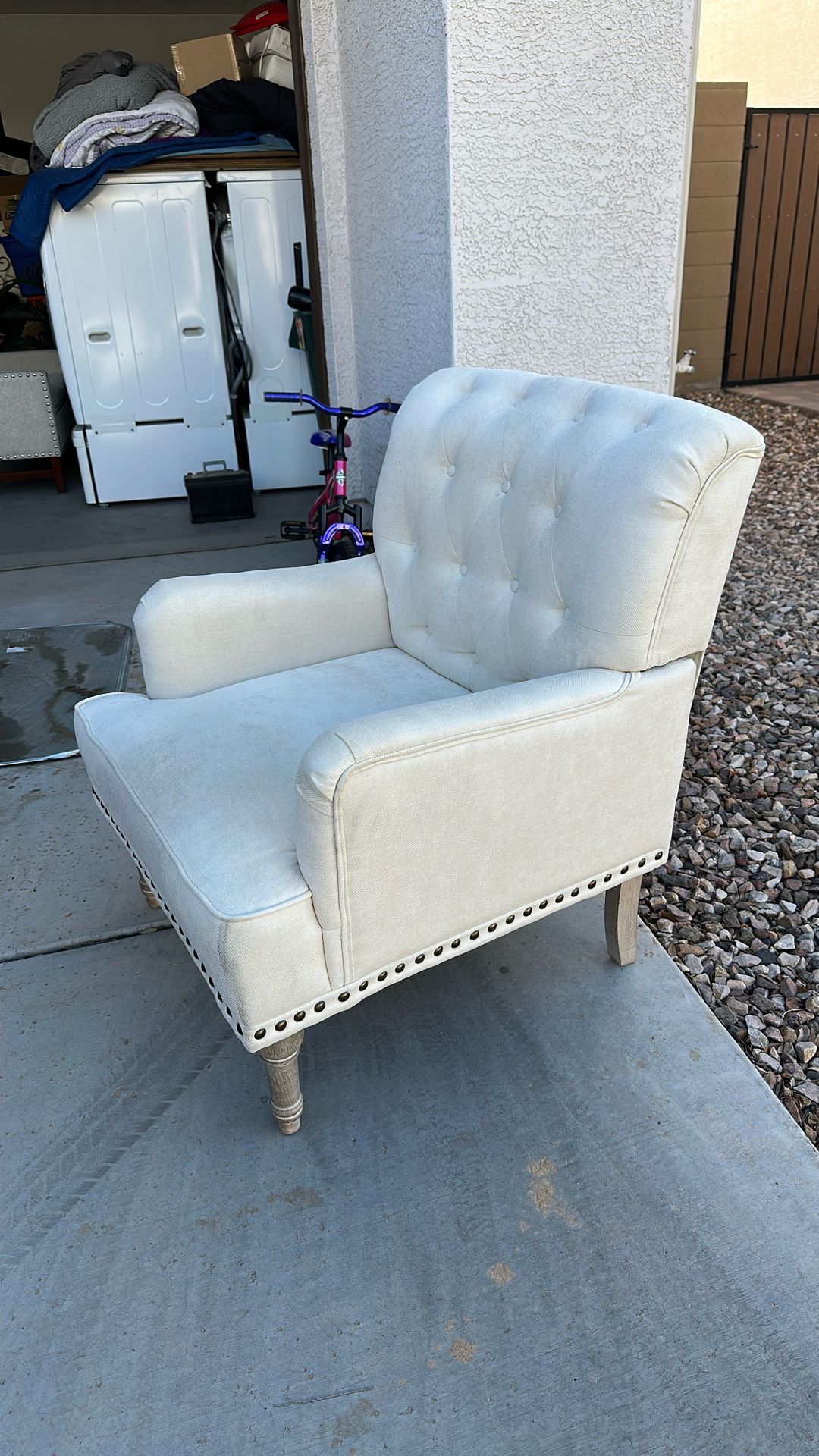 Very Comfy Chair. Nice And Firm for Sale in Chandler, AZ - OfferUp