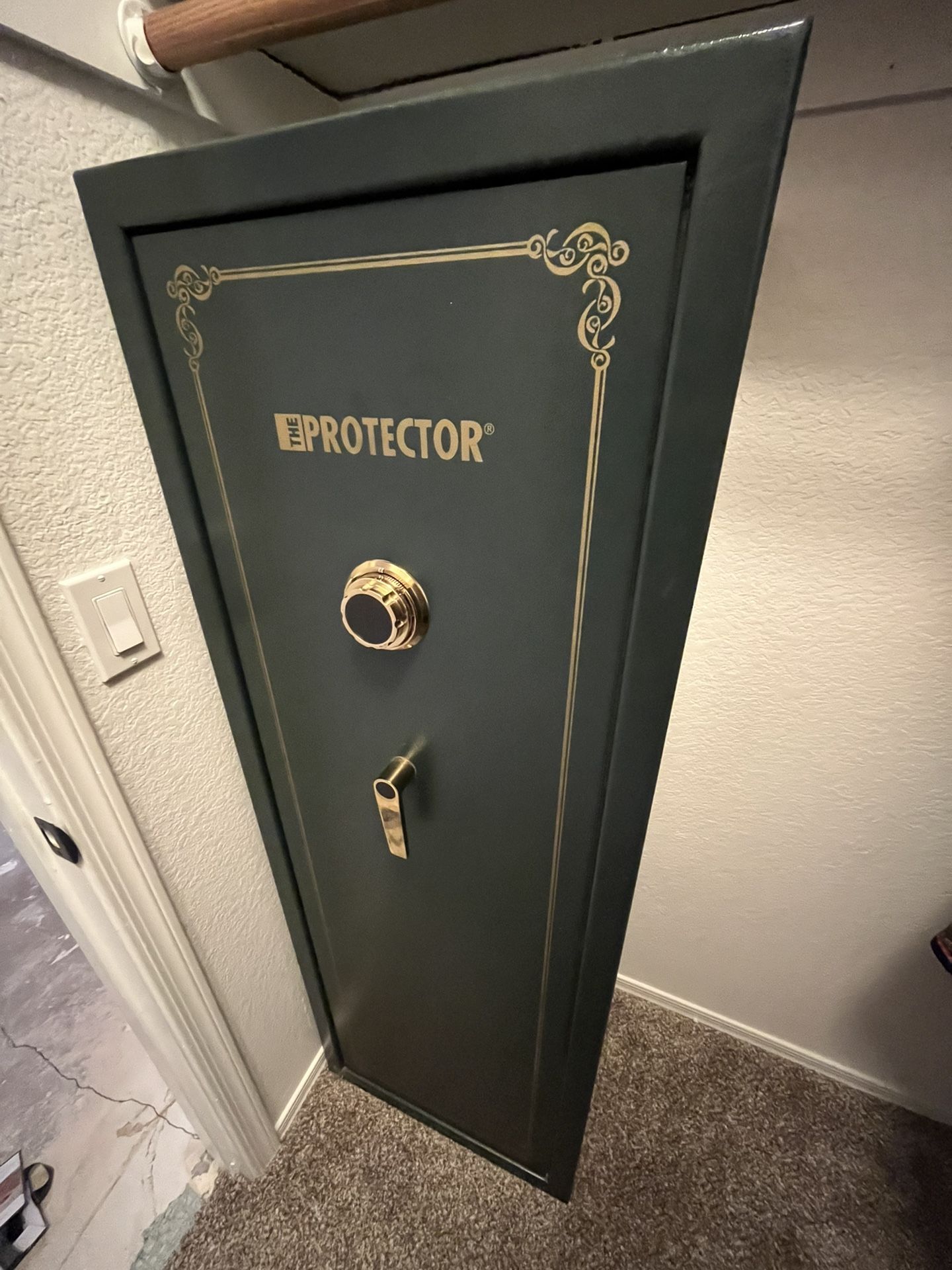 Protector 16 Gun Safe for Sale in Tucson, AZ - OfferUp