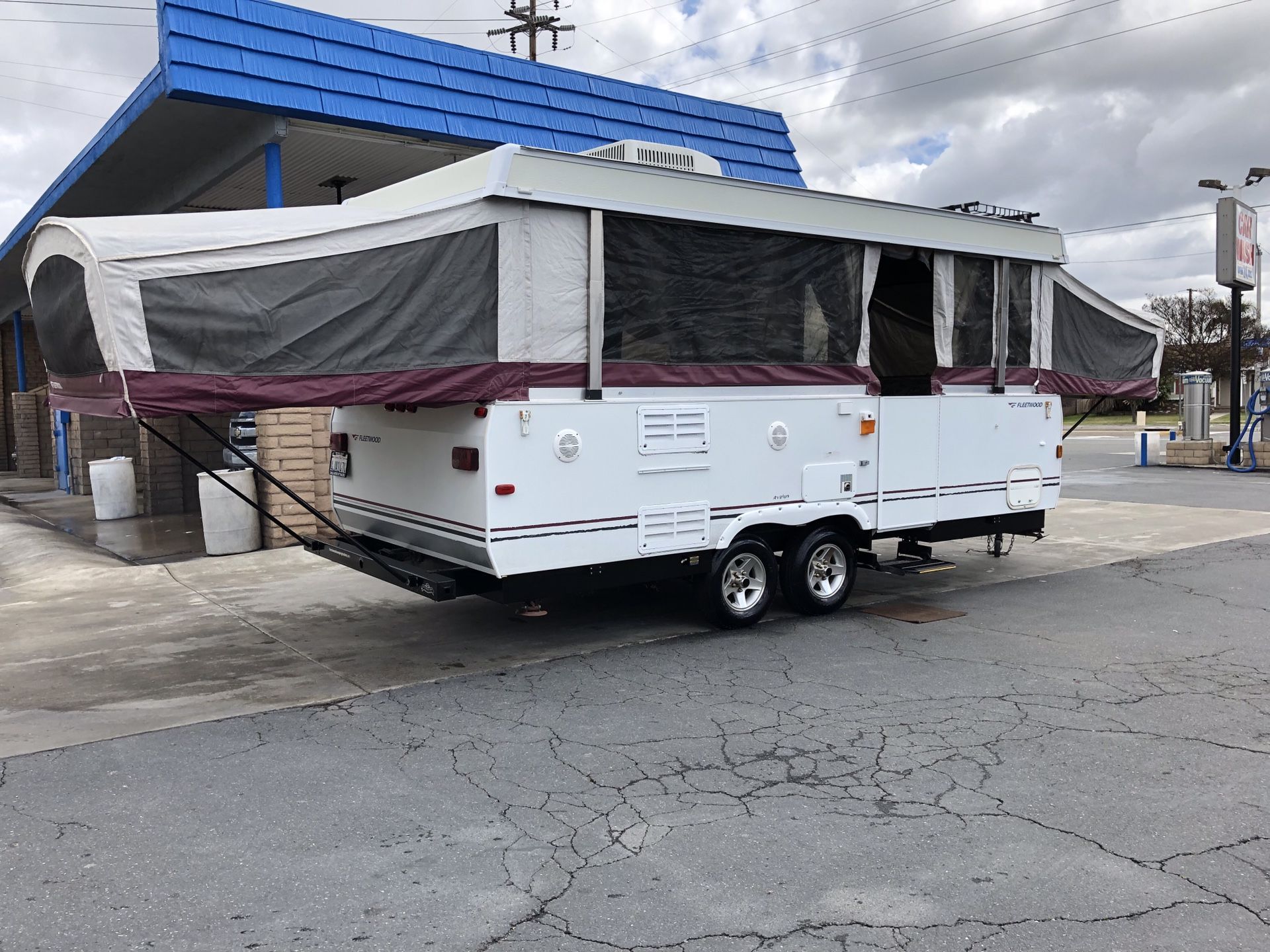 2007 Fleetwood Avalon pop up Tent Trailer with Power Lift Roof A/C for ...
