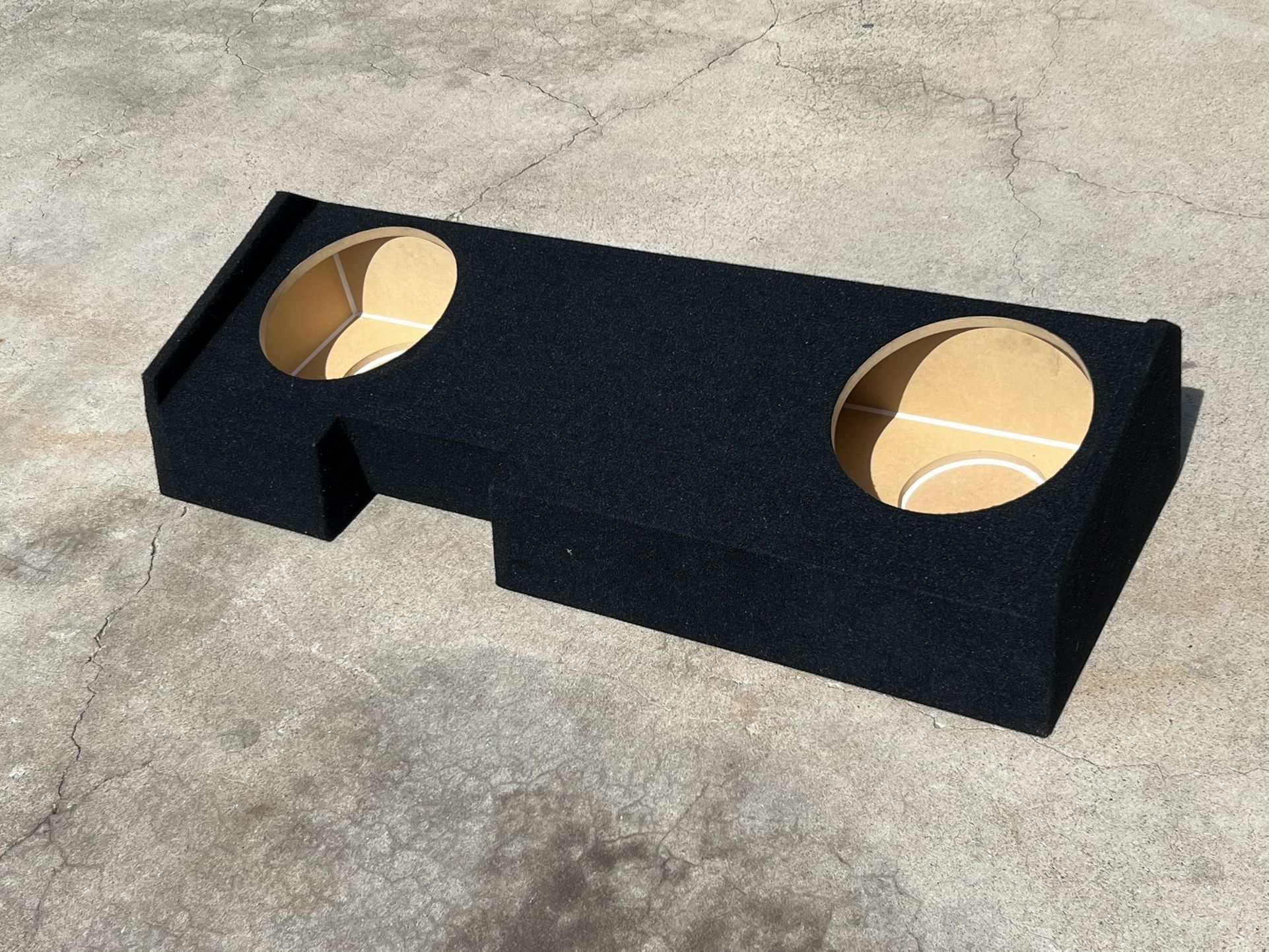 ($150 firm) New 2/12s sub box for a 2019 to 24 Chevy / GMC Crew Cab for ...