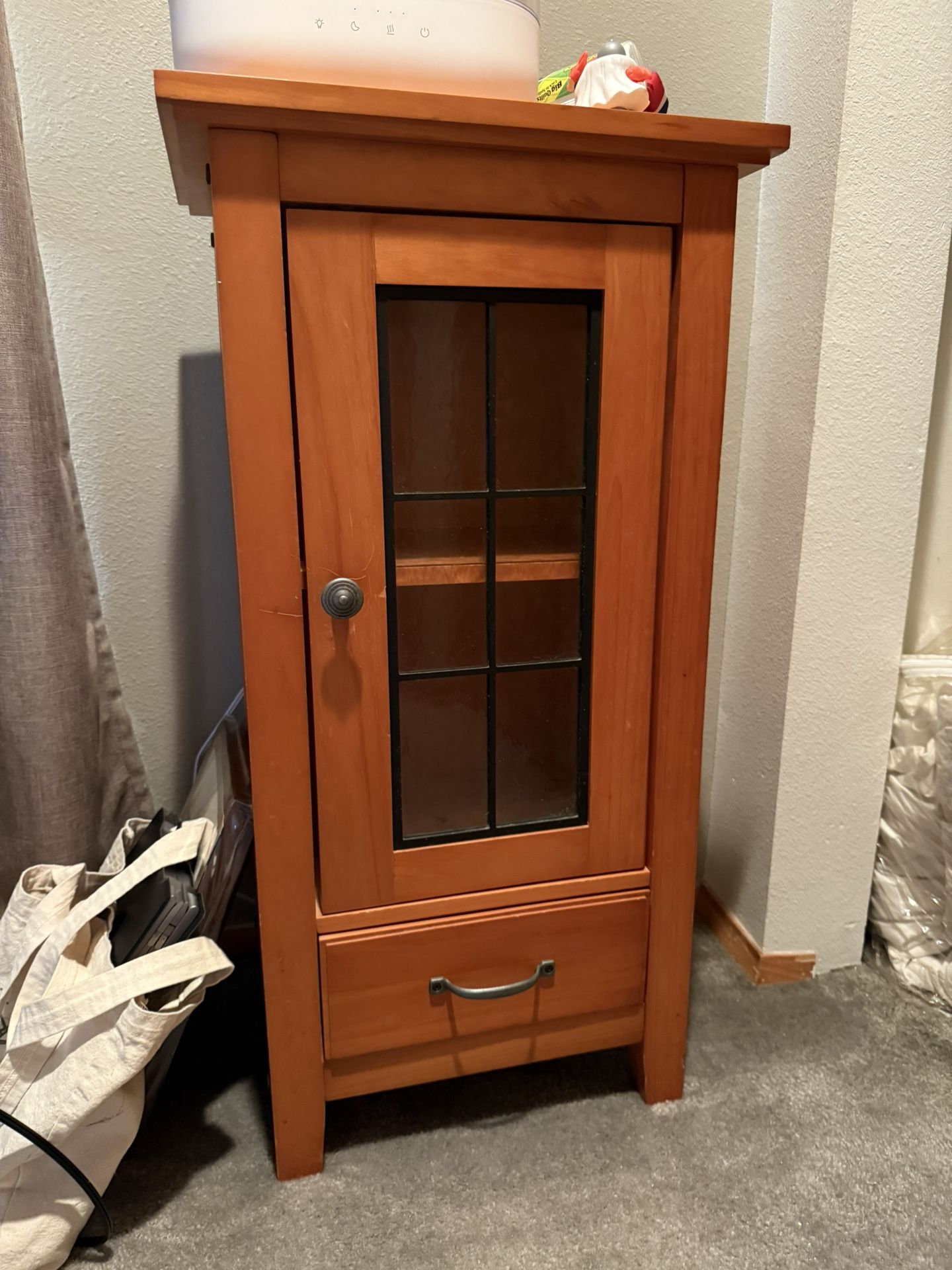 Cabinet (PENDING) for Sale in Puyallup, WA - OfferUp