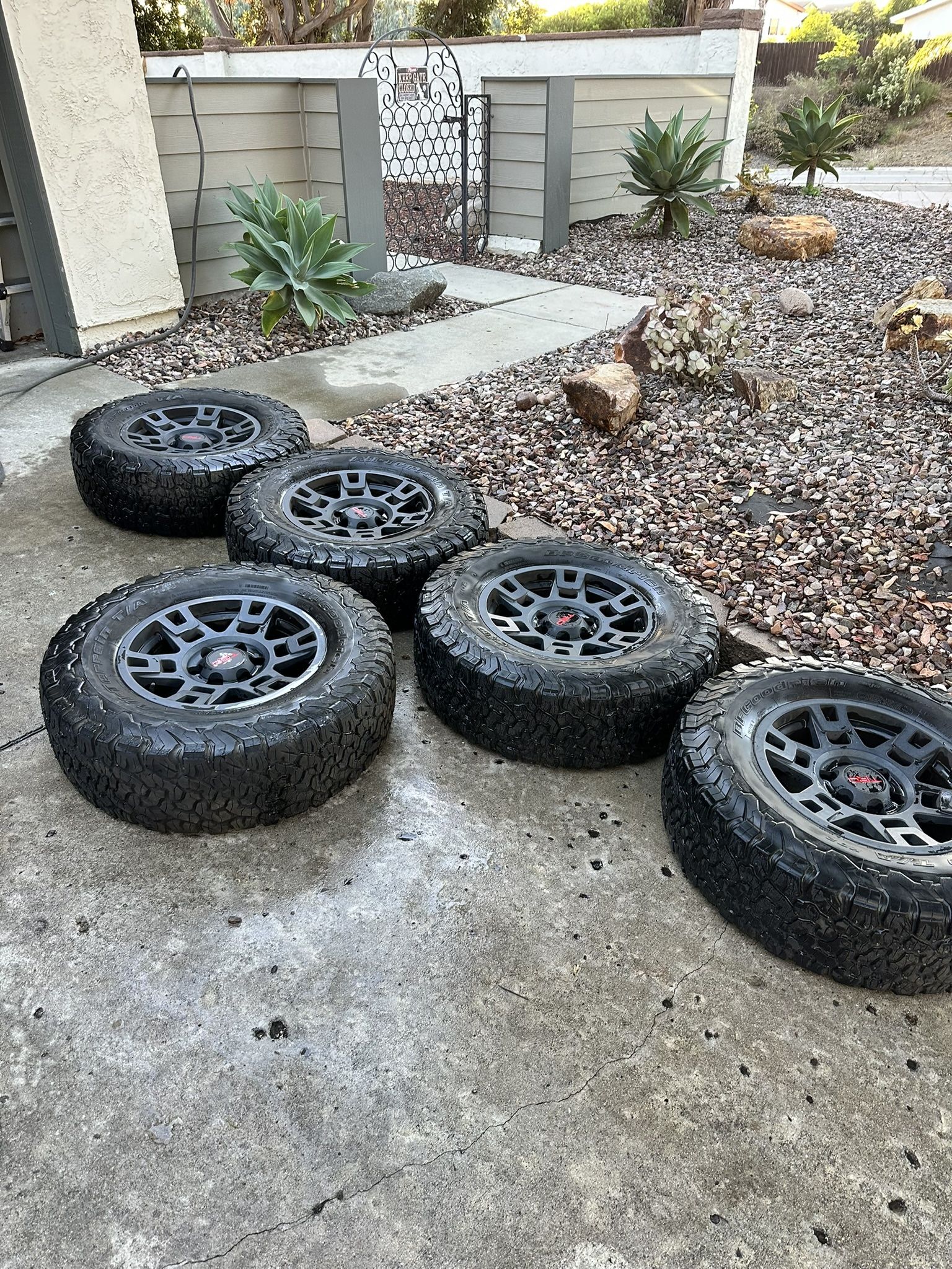 Set of 5 4Runner TRD Pro Wheels with 275/70/17 BFGoodrich KO2 Tires for ...