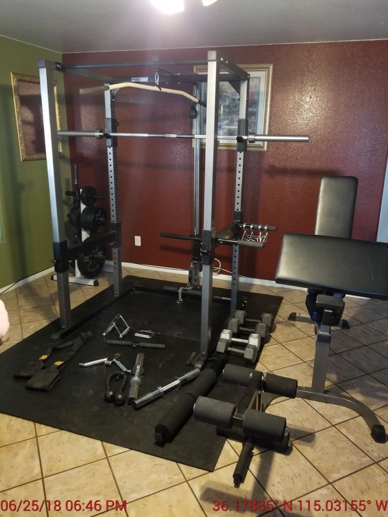 Parabody Power Rack Home Gym for Sale in Las Vegas, NV - OfferUp