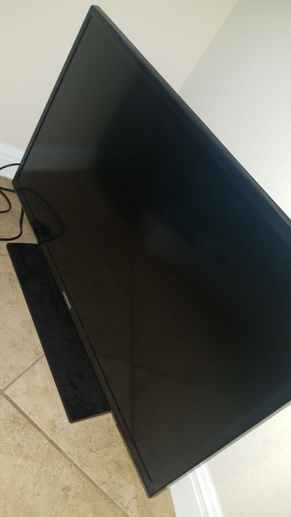 Samsung 30 inch TV for Sale in Austin, TX - OfferUp