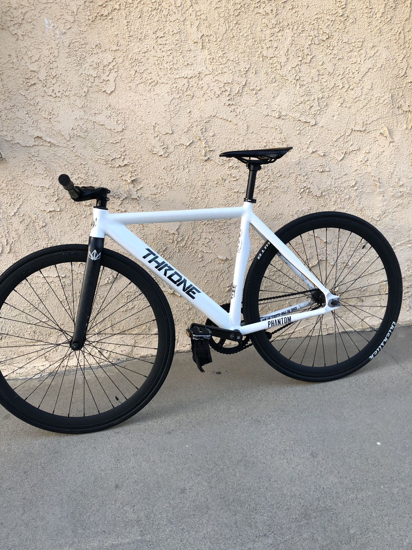 Throne Phantom for Sale in Baldwin Park, CA - OfferUp