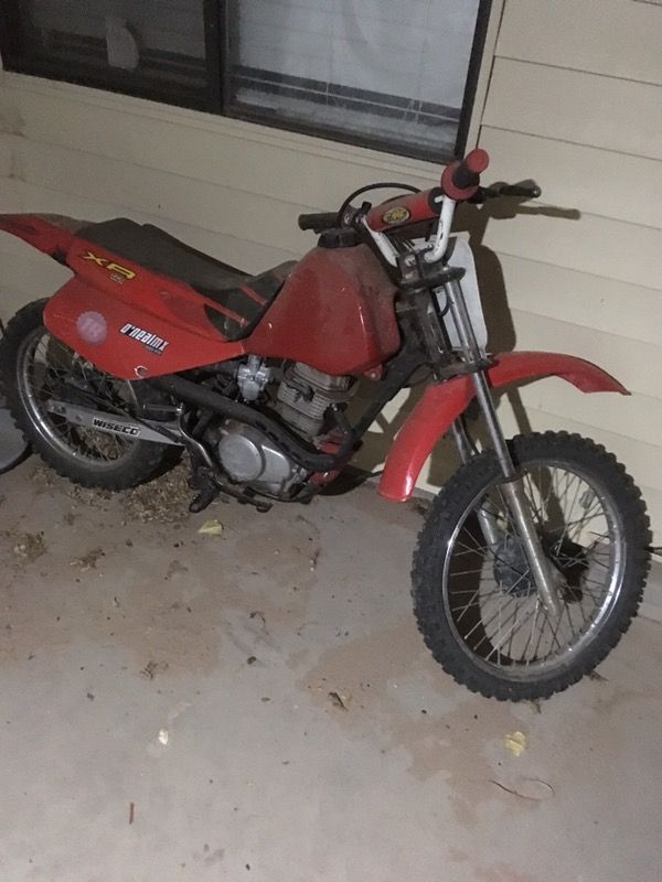 Honda XR 100 runs and rides good, new bearings, carb, tires are good ...