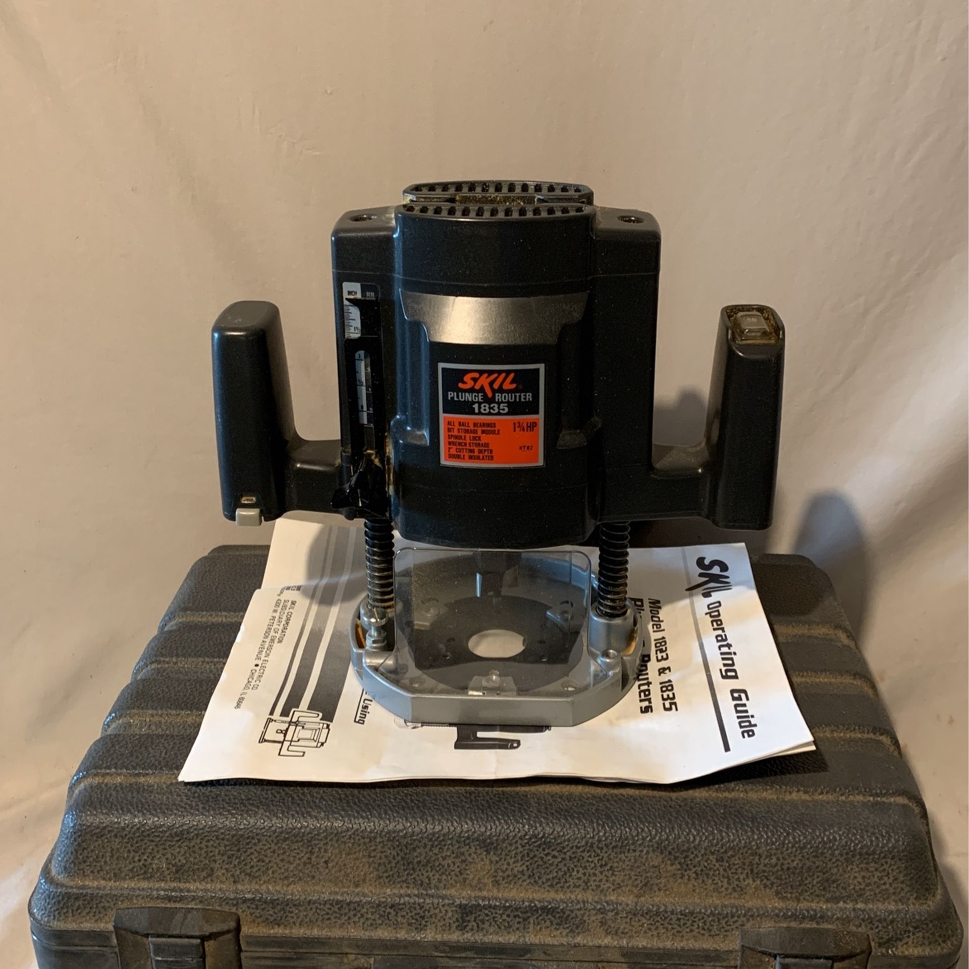 Skil 1835 Model Plunge Router for Sale in Woodway, WA - OfferUp