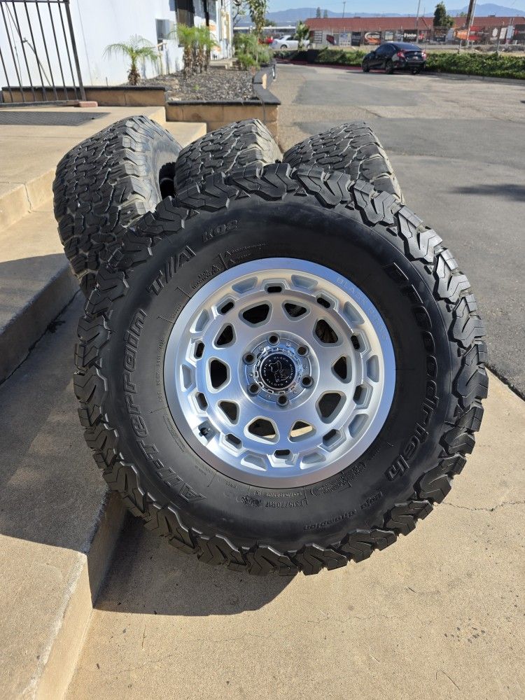 17" Black Rhino rims/wheels 35" Bfgoodrich KO2 tires for Sale in Orange ...