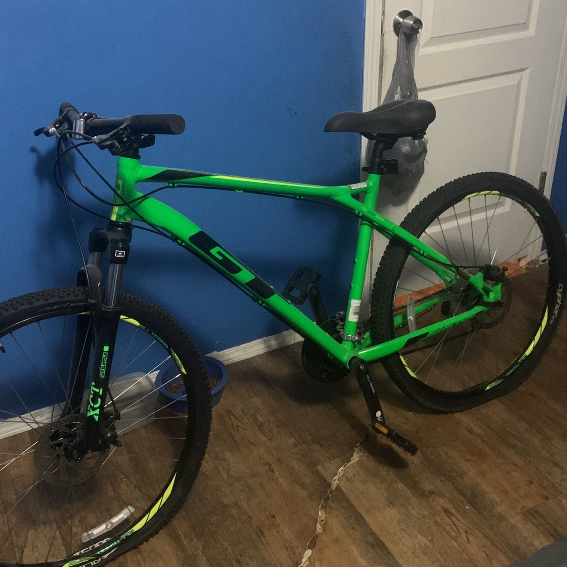GT Aggressor Mountain Bike for Sale in Miami, FL - OfferUp
