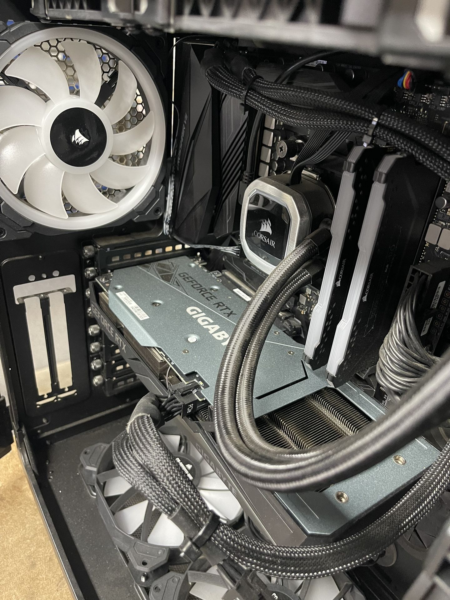 Corsair 680x Case w/ AMD 6 Core *No GPU* for Sale in Escondido, CA ...