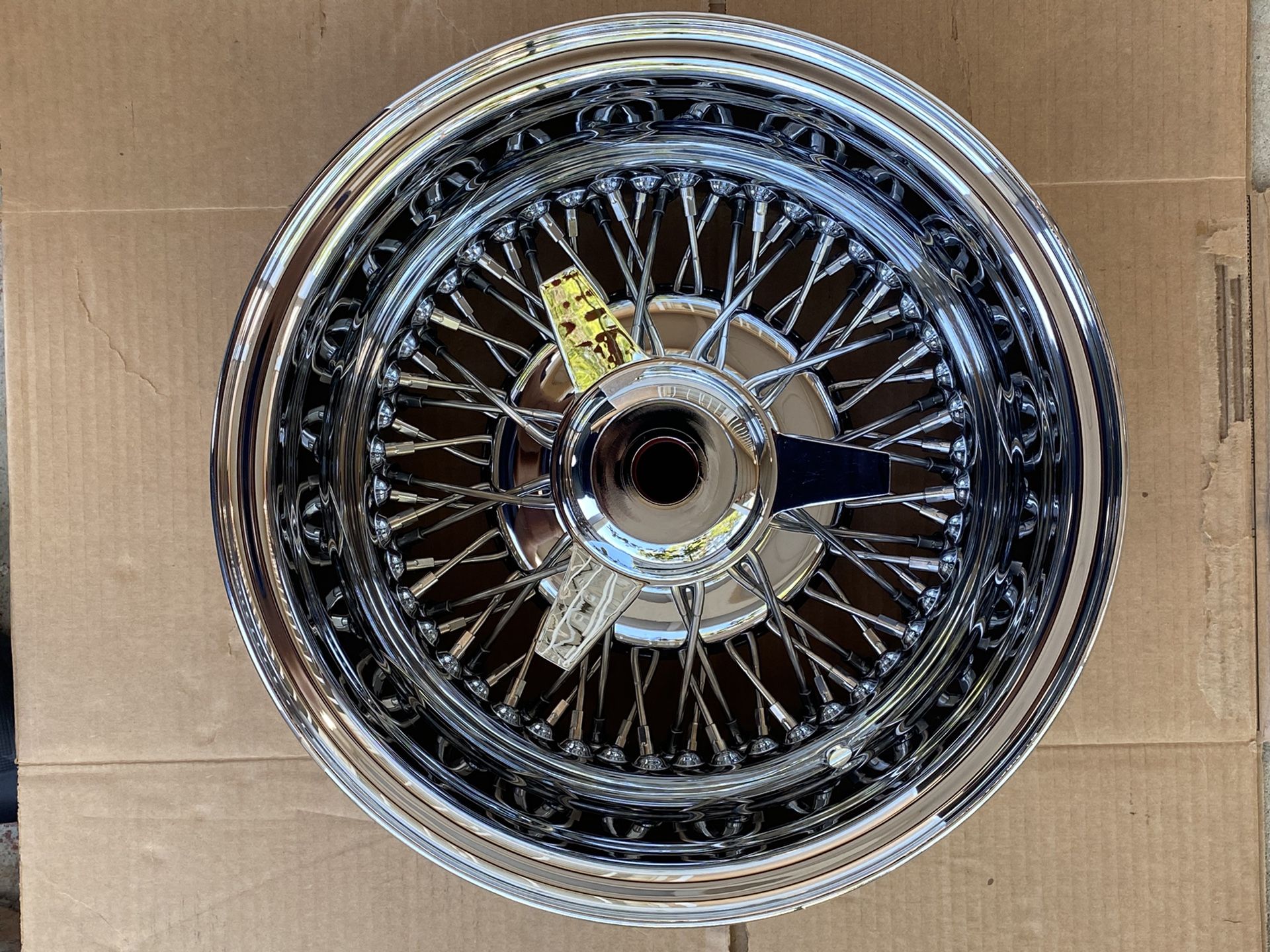 Zenith Wire Wheels 13x7 Canted Knockoffs Casted Daytons for Sale in San ...