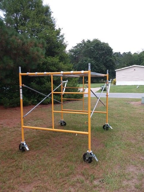 Scaffold 5x5 and 3ft full set GREAT PRICE if it is still posted its ...