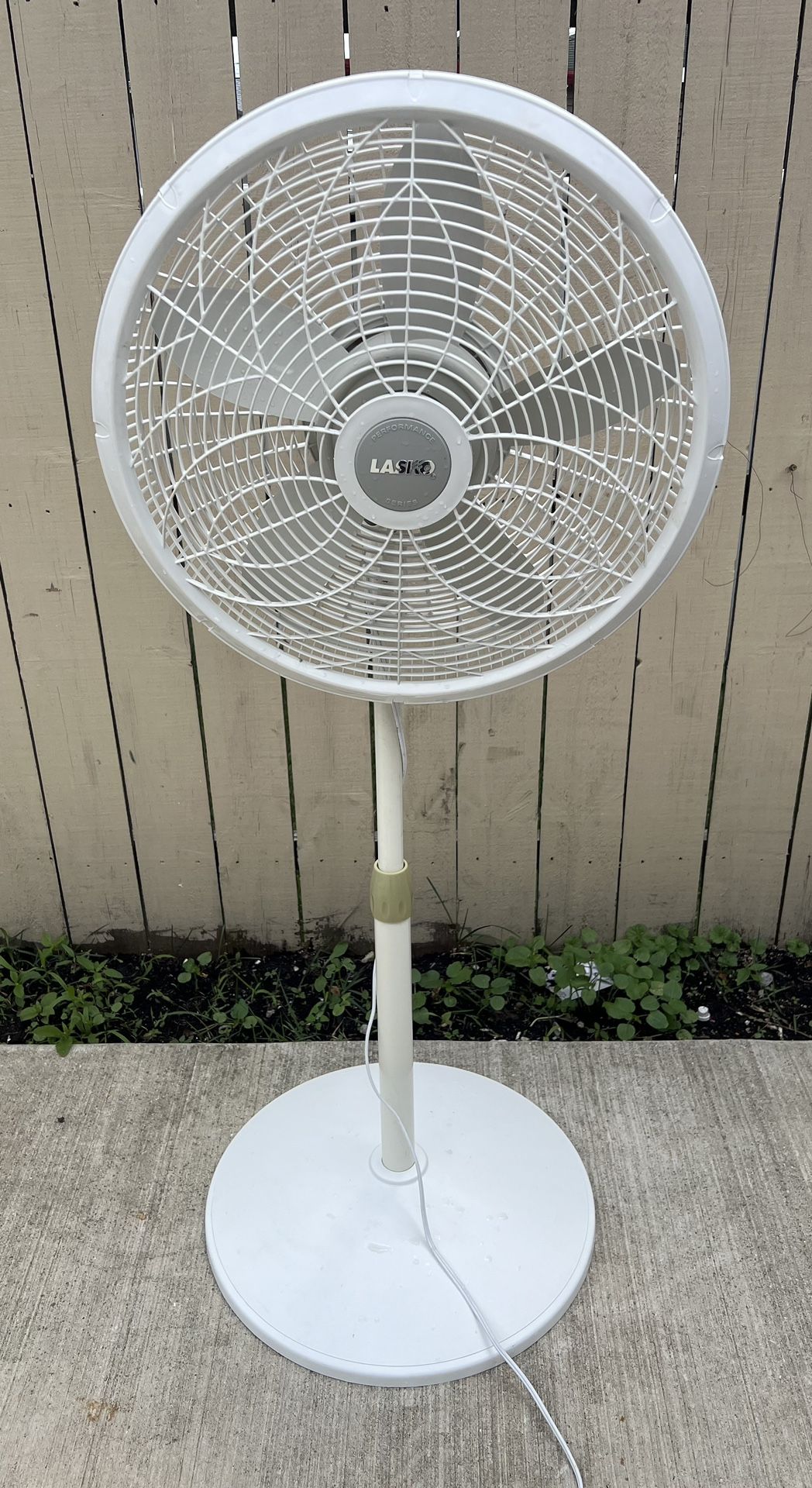 Lasko Fan for Sale in Chicago Ridge, IL - OfferUp