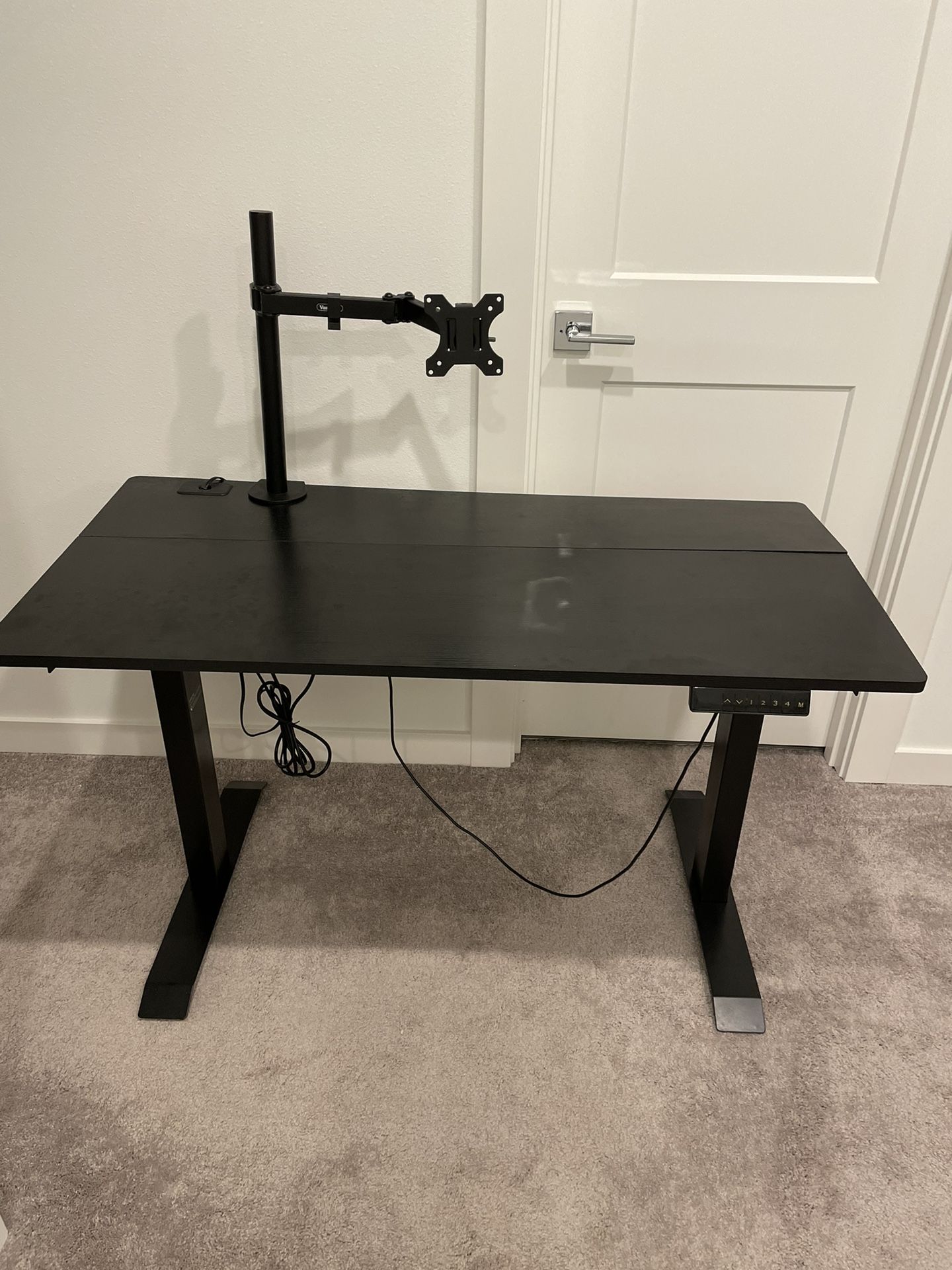 Motorized Standing Desk + Ergo Chair + Monitor Arm for Sale in Bothell ...
