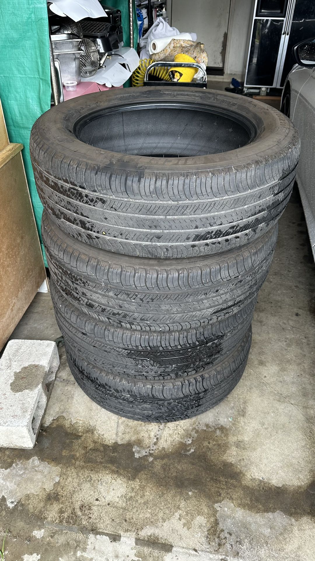 Used Tires 255/60/20 113v for Sale in Oxnard, CA - OfferUp
