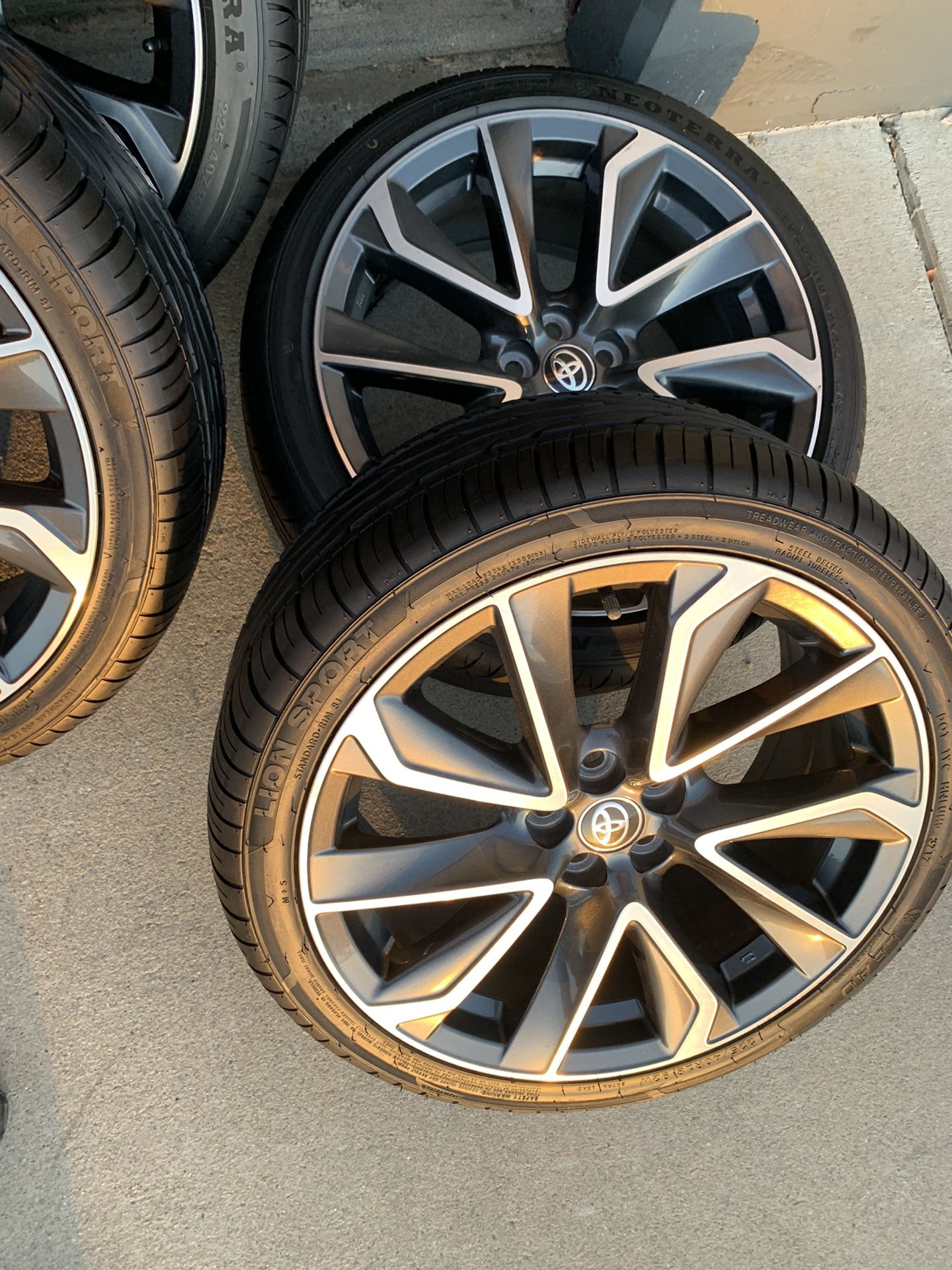 Rims&tires 18” Oem Toyota Corolla , Firm Price ,,,, for Sale in Rialto ...