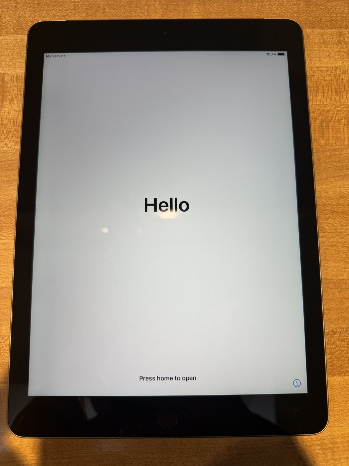 Apple iPad 5th Generation 32GB Wi-Fi + Cellular – Excellent Condition ...