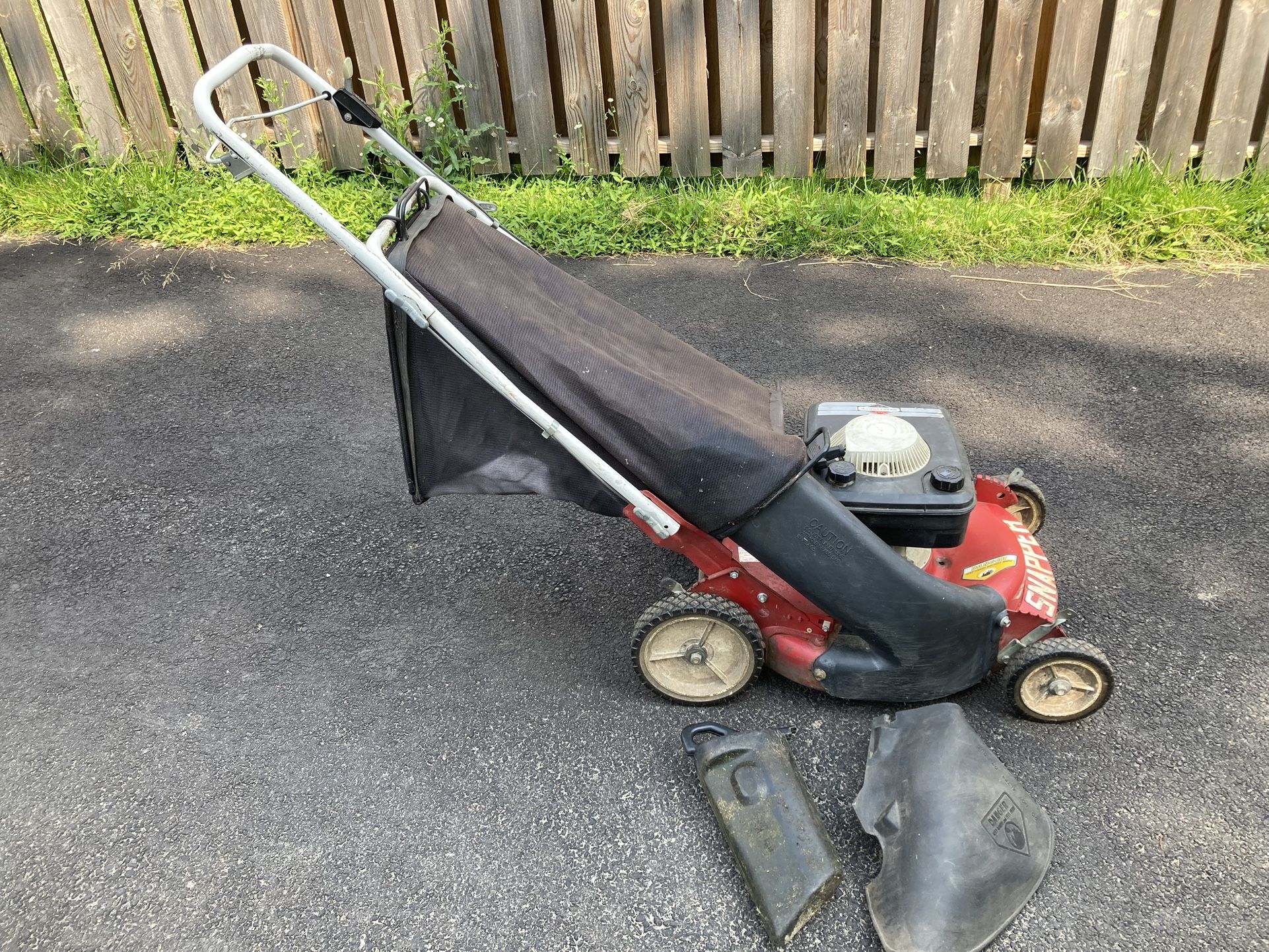 Snapper 21” Mulcher Bagger Side Discharge Push Mower for Sale in ...