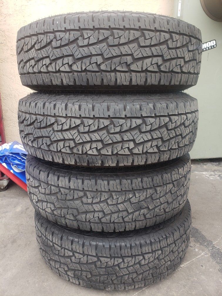 255/75/17 WHEELS AND TIRES for Sale in San Diego, CA - OfferUp