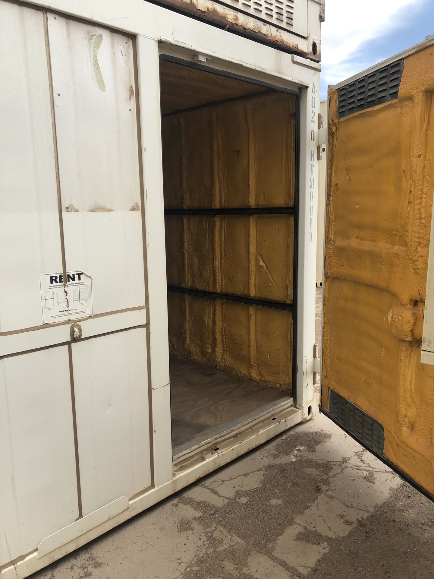 LOCAL 8x20 spray foam insulated cargo shipping container connex storage ...