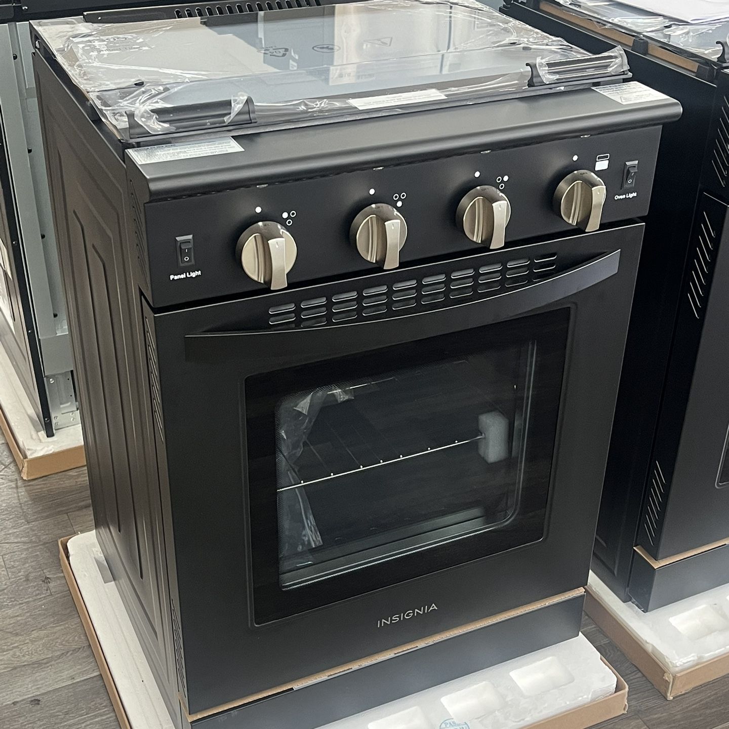 ONLY 349 Limited Time Insignia 3.25 Cu Ft Free Standing Gas Range For RVs for Sale in San Marcos CA OfferUp