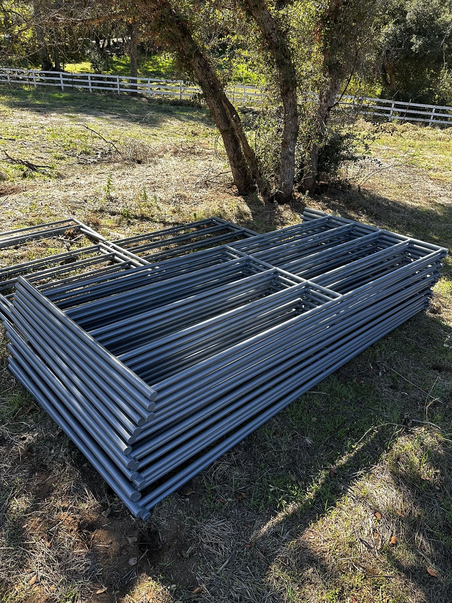 Horse Fence Pipe Corral Panels for Sale in Lake Elsinore, CA - OfferUp