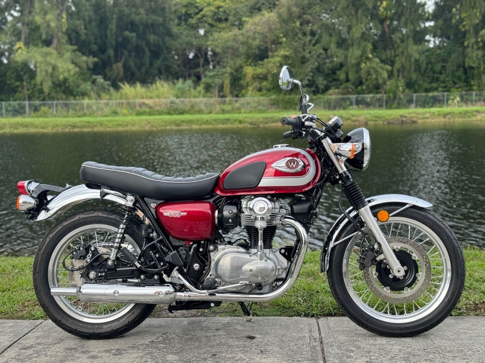 2020 KAWASAKI W800 for Sale in Sunny Isles Beach, Florida - OfferUp