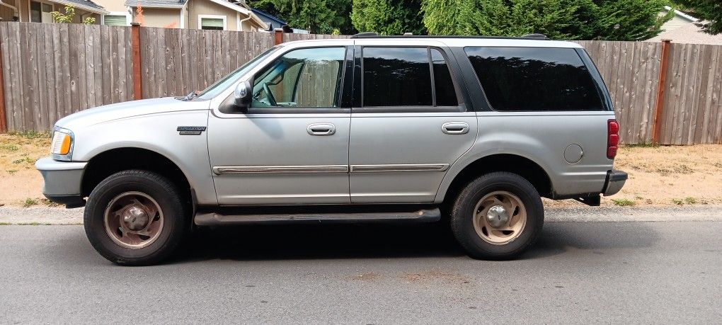 1998 Ford Expedition for Sale in Bremerton, WA - OfferUp
