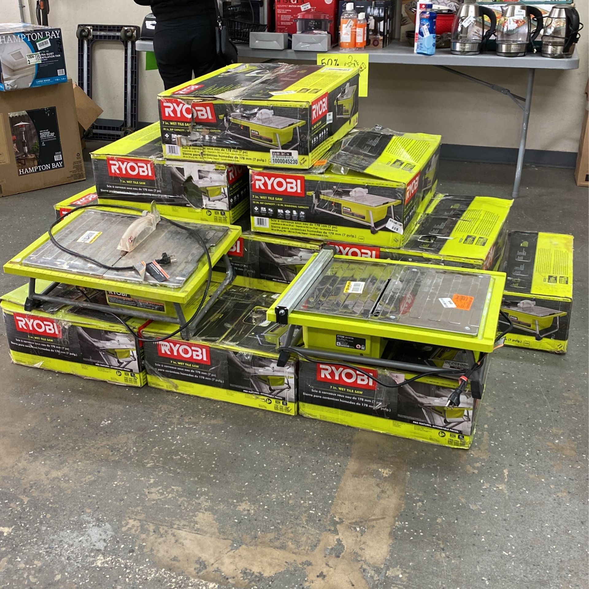 Ridgid 7in Wet Tile Saws for Sale in Phoenix, AZ - OfferUp