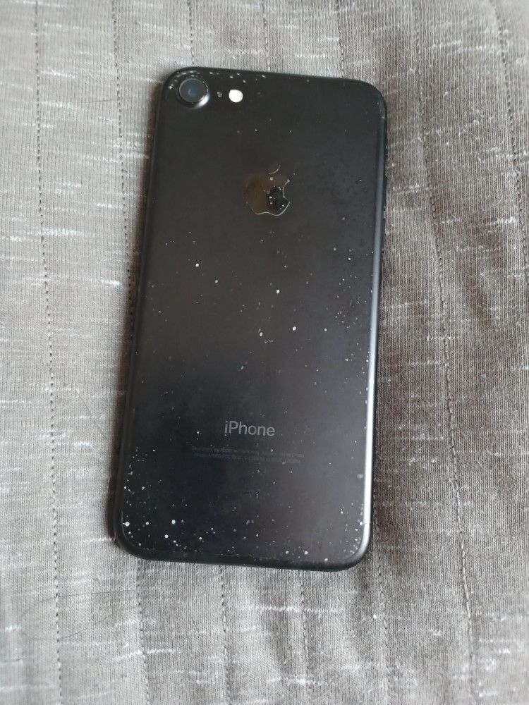 Iphone 7 for Sale in Jurupa Valley, CA - OfferUp