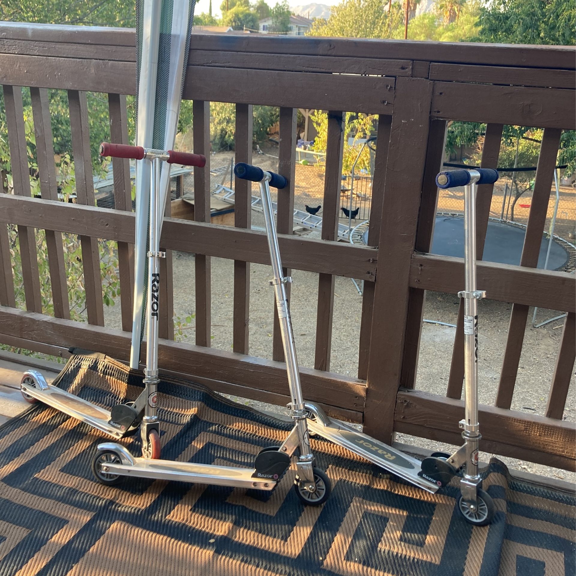 3 Razor Scooters $5 for Sale in Moreno Valley, CA - OfferUp