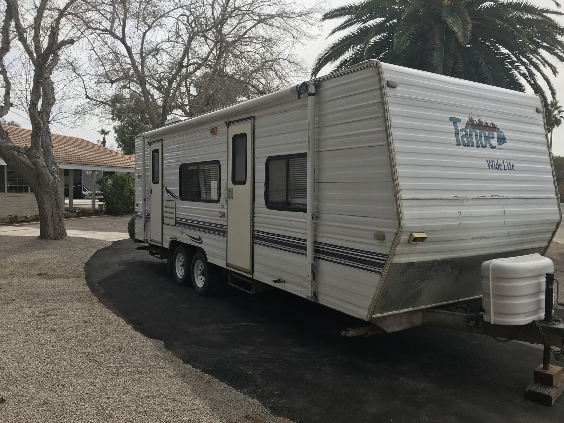 2002 23’ Tahoe wide lite camper travel trailer for Sale in Las Vegas ...