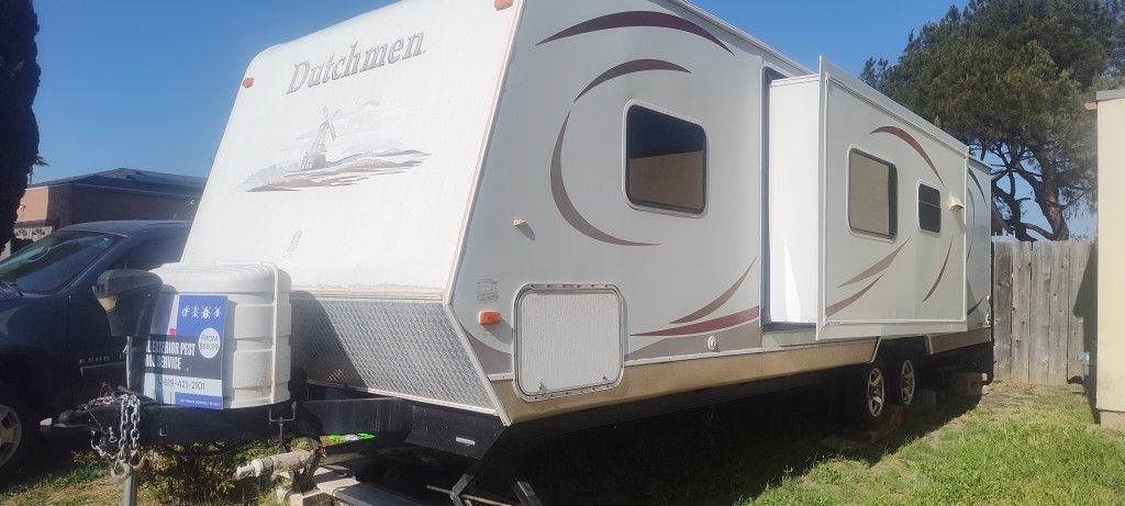 2008 Dutchmen 28 Ft BSG Bunkhouse Sleeps 8 for Sale in San Diego, CA ...