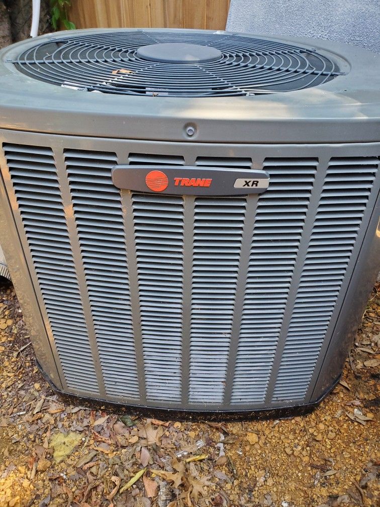 2.5 Ton Trane 410a Condenser for Sale in Dallas, TX - OfferUp