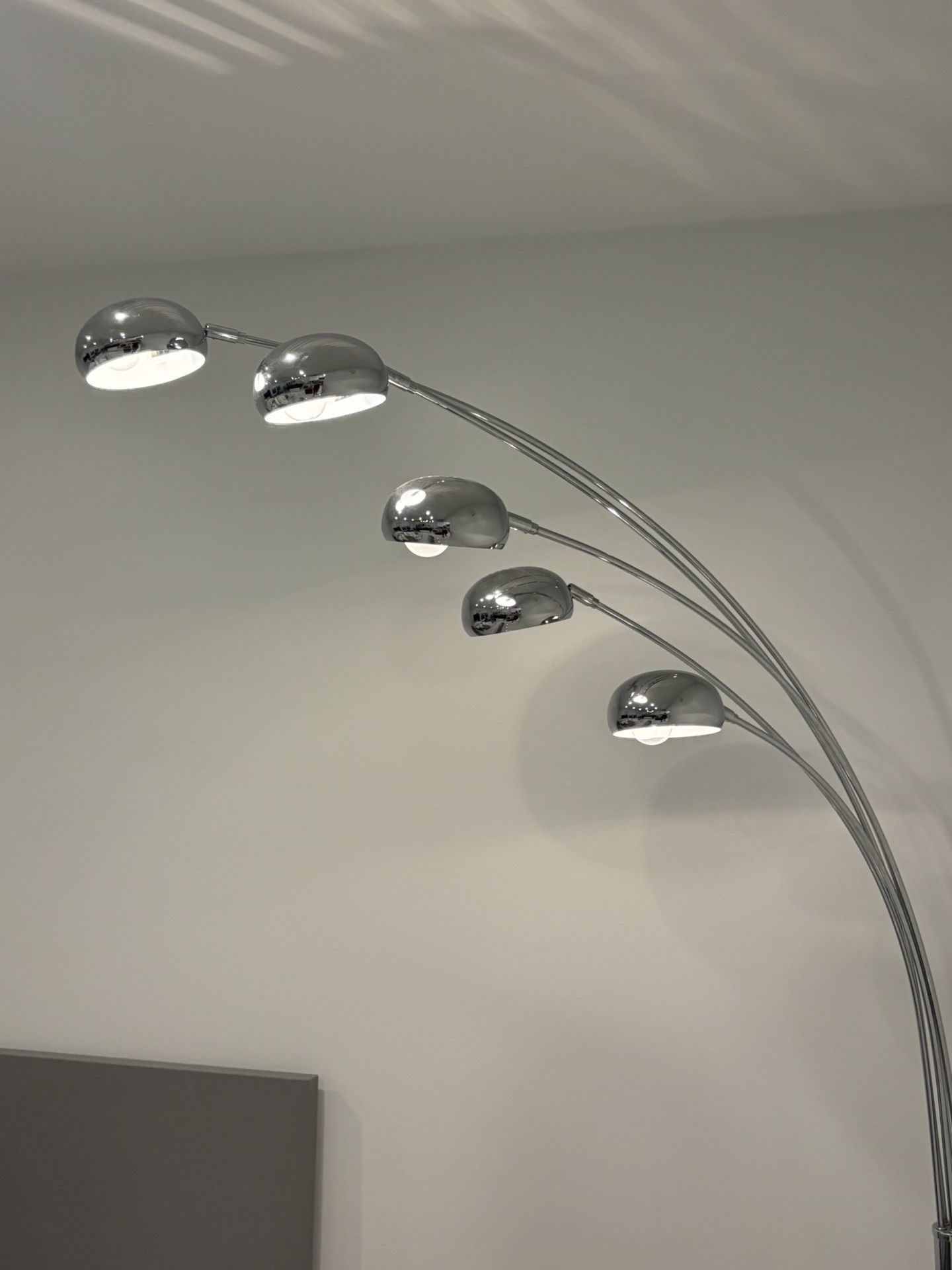 INTERTEK 5 Light Arc Floor Lamp With Granite Base for Sale in Fort ...