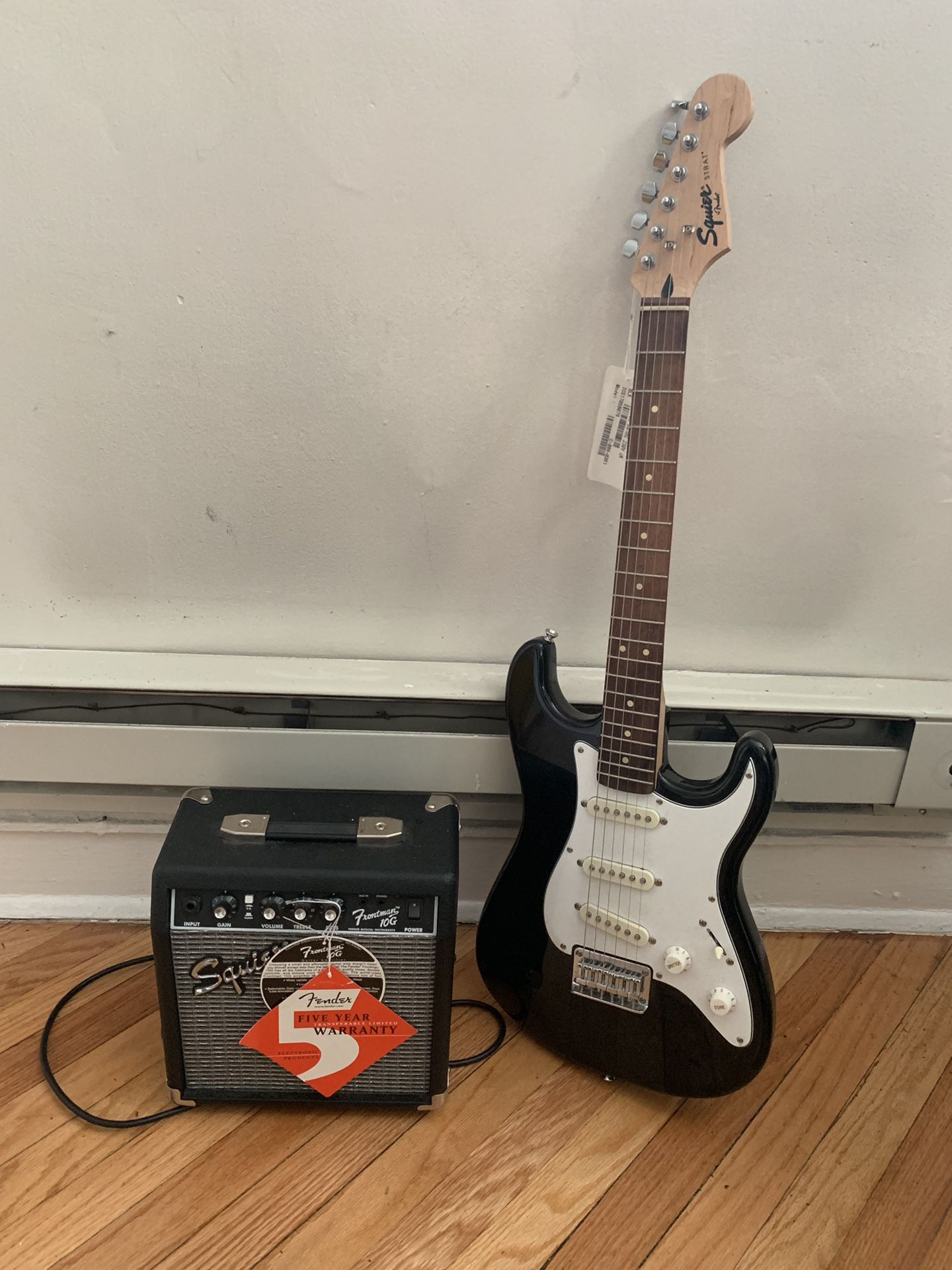 Squier by Fender Stratocaster Short Scale Beginner Electric Guitar Pack ...