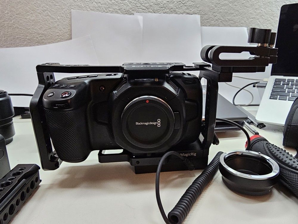 BMPCC4k Black Magic Pocket Cinema Camera 4k With 8hr Of Battery, Lens ...