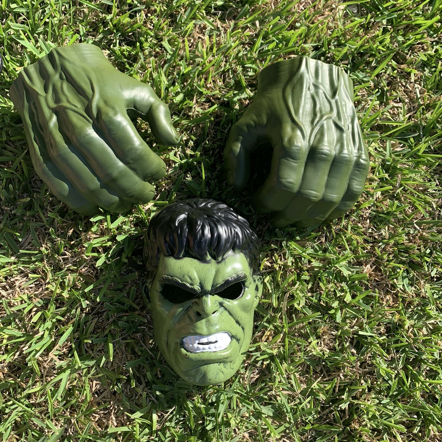 Incredible Hulk Hands