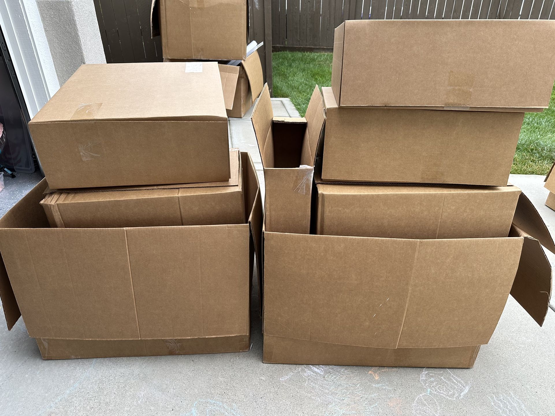 Free cardboard Boxes for Sale in San Diego, CA - OfferUp