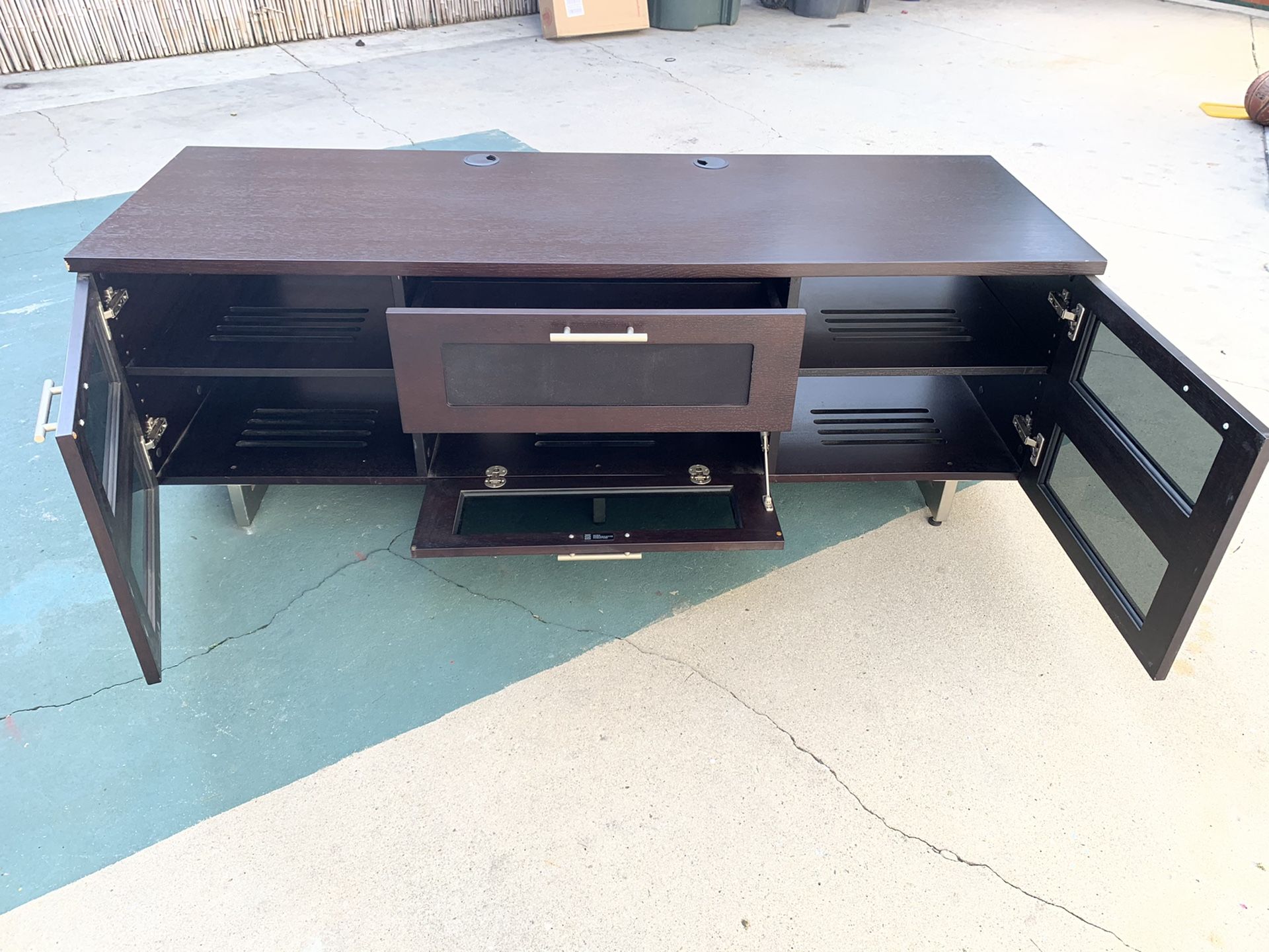 BDI High Performance TV stand for Sale in Lakewood, CA - OfferUp