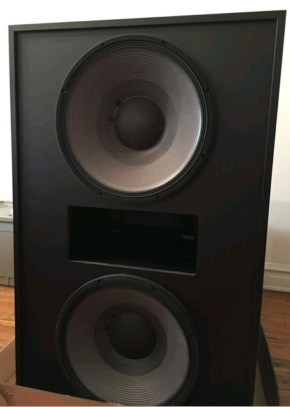 Powerful JBL 4642A Dual 18" Speaker Subwoofer for Sale in Compton, CA - OfferUp