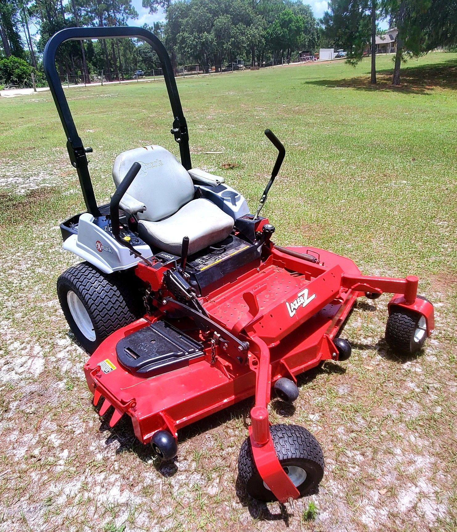 Exmark Lazer Z 72 inch Zero Turn Riding lawn mower for Sale in Astatula ...