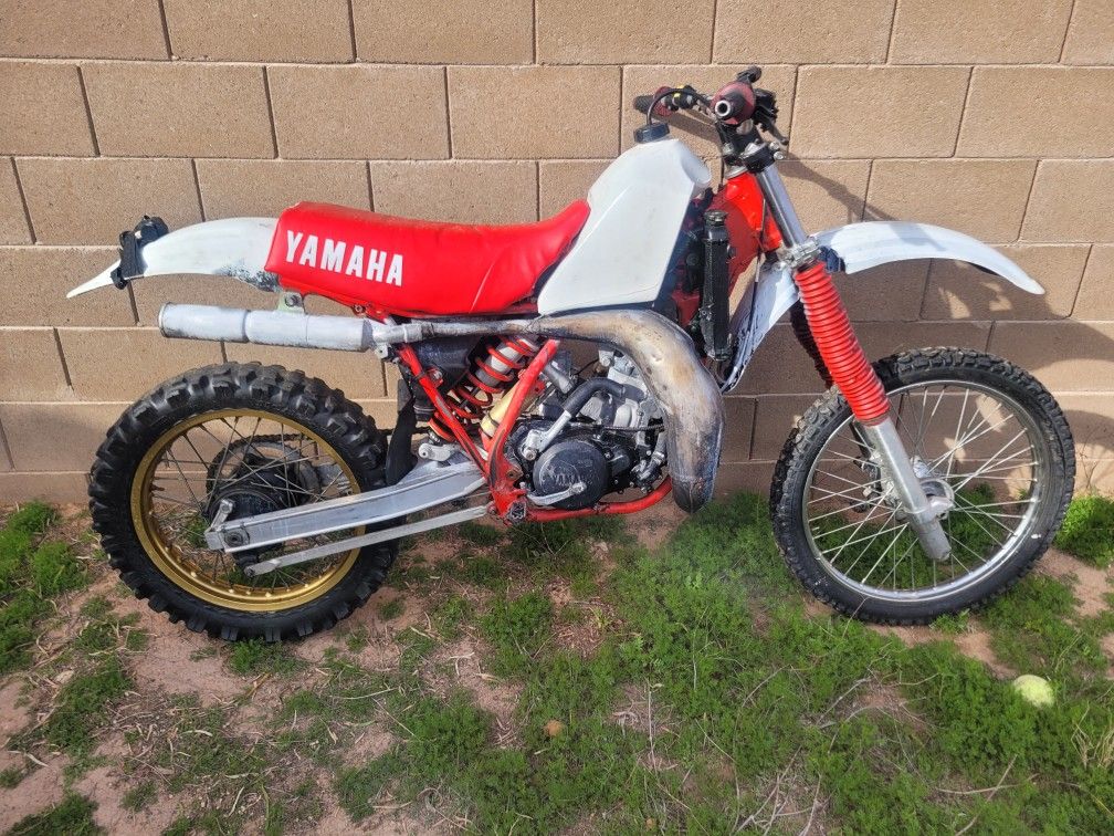 Yamaha 1987 YZ 250 2 Stroke , Not Currently RUNNING Needs TLC for Sale in Sun City, AZ - OfferUp