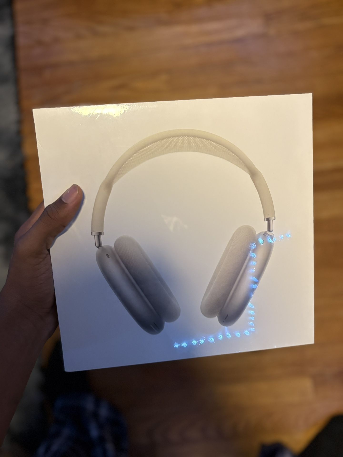 AirPod Maxes USB-c White for Sale in Hamden, CT - OfferUp