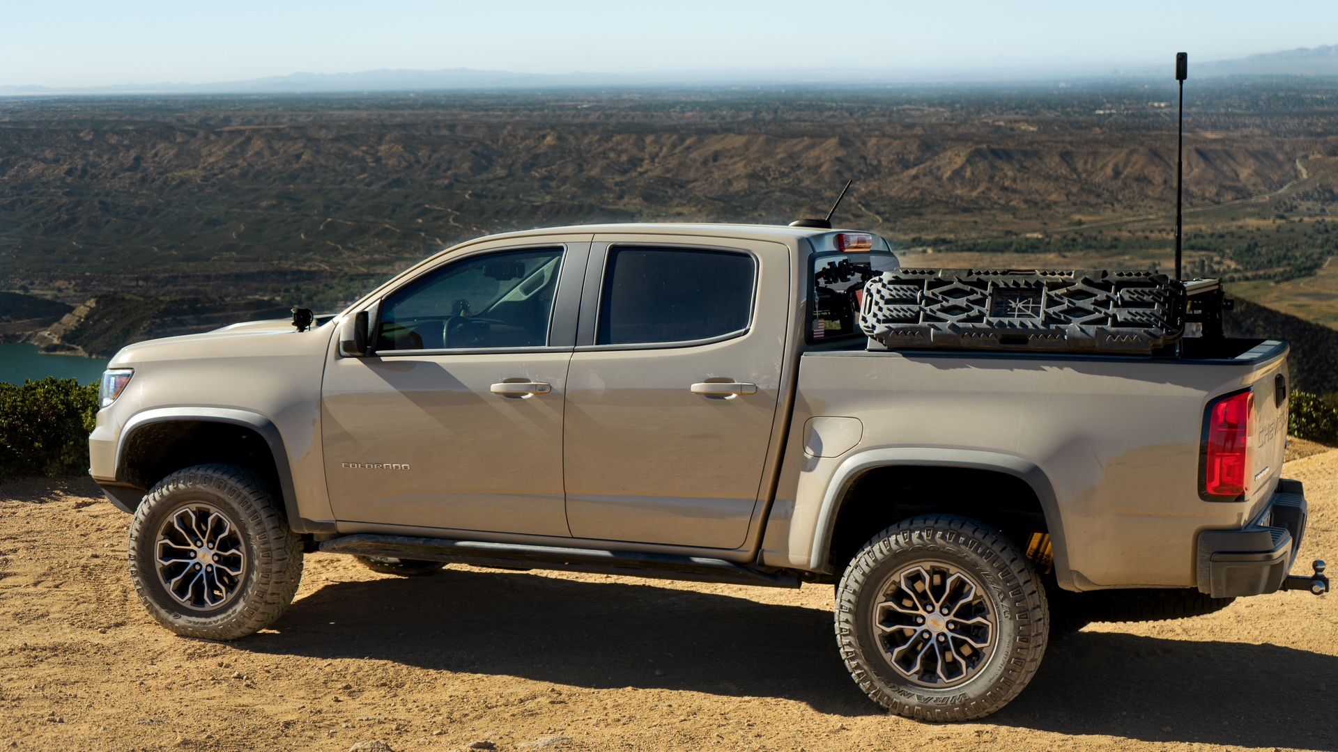 Chevy Colorado Overland Bed Rack for Sale in Downey, CA - OfferUp