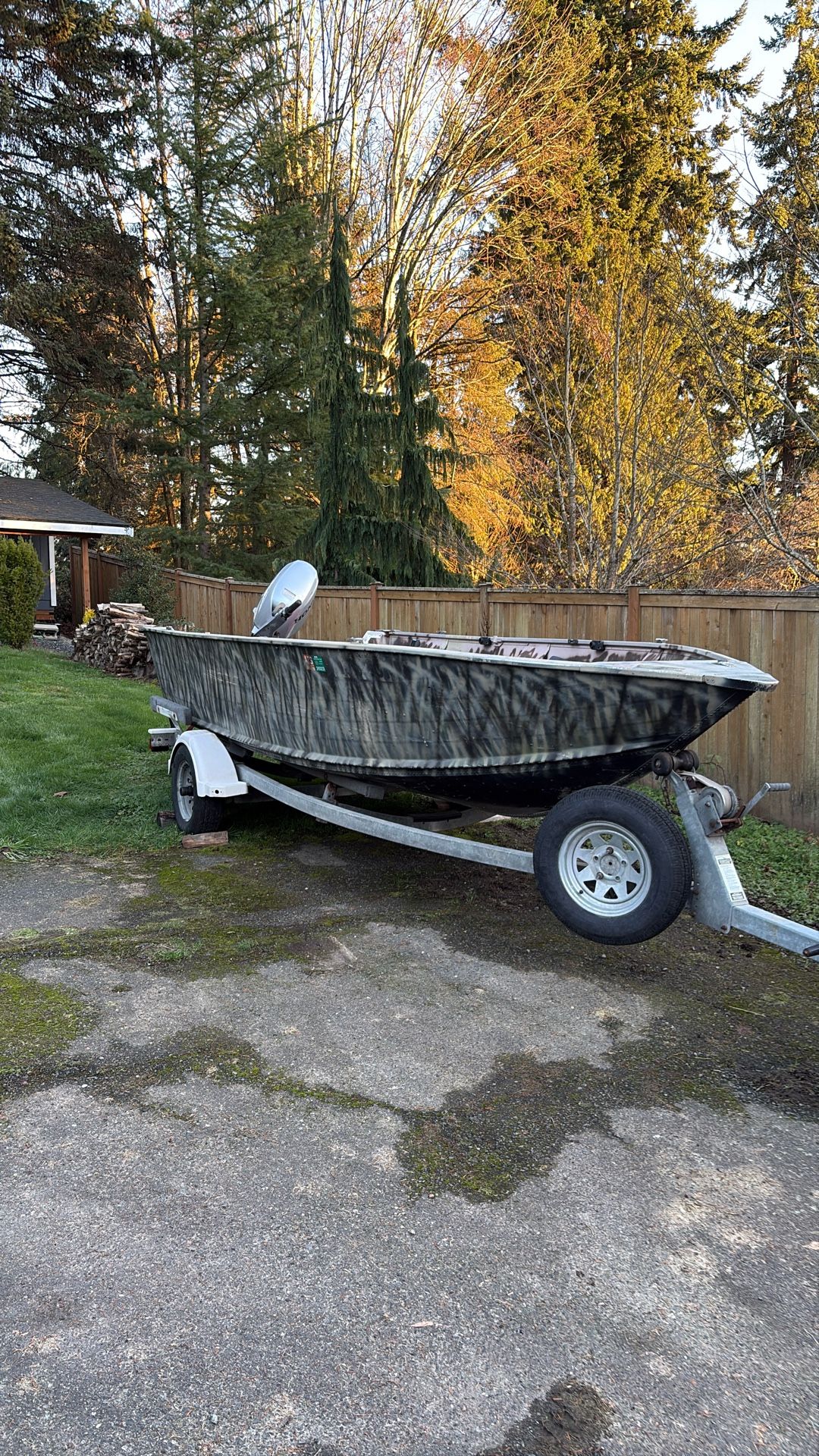 16 ft Smoker Craft (Alaska Lodge series) for Sale in Mountlake Terrace ...