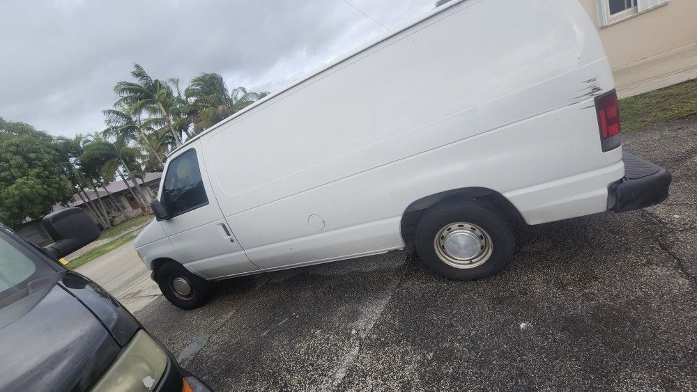Ford Van 150 E for Sale in Pembroke Pines, FL - OfferUp